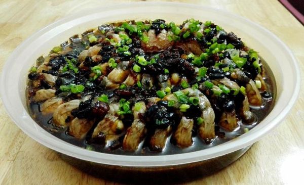 鲇鱼怎么做好吃_鲶鱼的家常做法大全-第3张图片-山城妙识