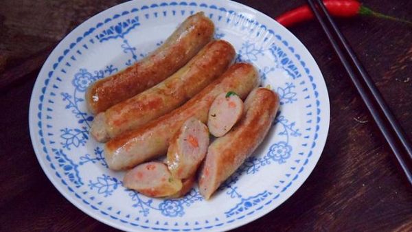 自制肉肠的家常做法_自制肉肠怎么保存-第1张图片-山城妙识