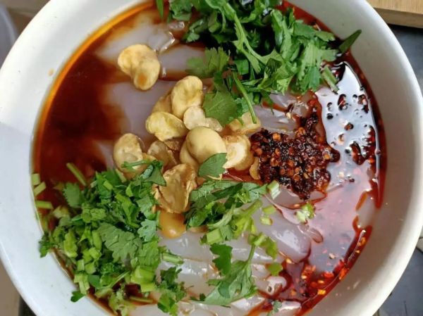 土豆淀粉做凉粉的比例是多少_土豆淀粉和水的比例怎么调-第3张图片-山城妙识