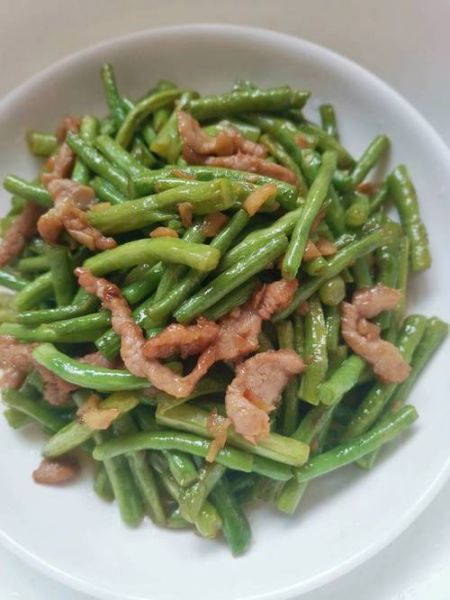 长豆角炒肉怎么炒好吃窍门_长豆角炒肉要不要焯水-第3张图片-山城妙识
