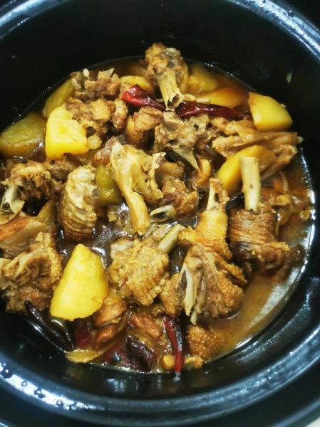 土豆烧鸭怎么做_土豆烧鸭的家常做法-第1张图片-山城妙识