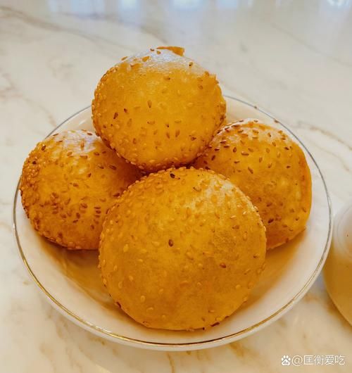 炸麻圆的做法和配方窍门_如何让麻圆空心不炸裂-第3张图片-山城妙识