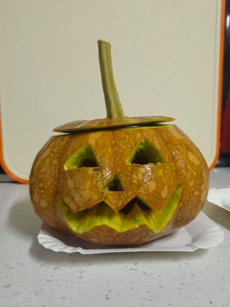 小南瓜灯怎么制作_南瓜灯雕刻教程-第1张图片-山城妙识