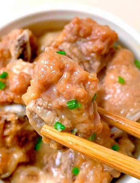 排骨蒸香芋怎么做_蒸多久才入味-第2张图片-山城妙识