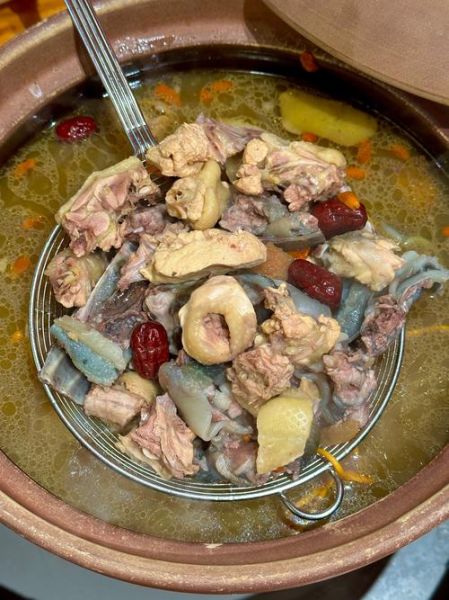 水鱼煲鸡的做法_水鱼煲鸡的功效与禁忌-第3张图片-山城妙识