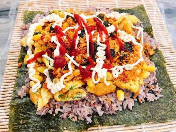 家庭版饭团怎么做_简单饭团做法大全-第3张图片-山城妙识