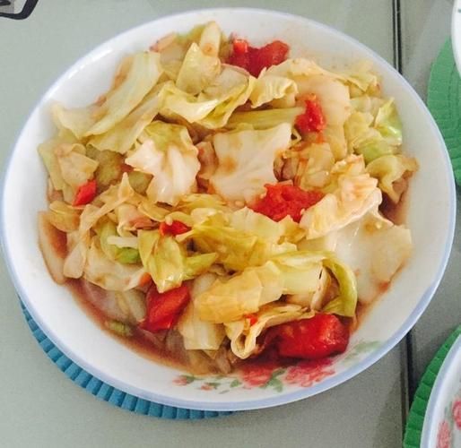 卷心菜炒西红柿怎么做_卷心菜炒西红柿的家常做法-第3张图片-山城妙识