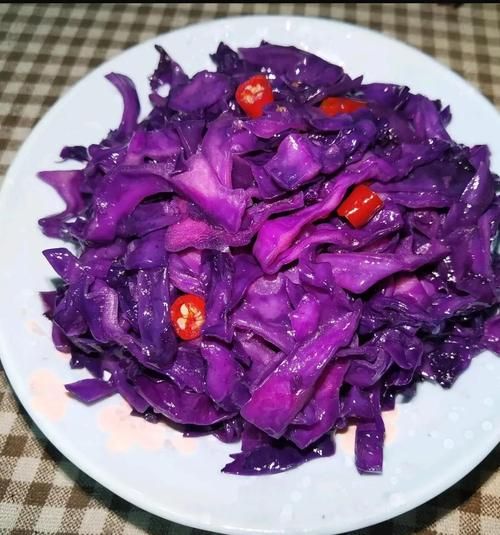 爆炒紫甘蓝怎么炒才脆_紫甘蓝要不要焯水-第1张图片-山城妙识