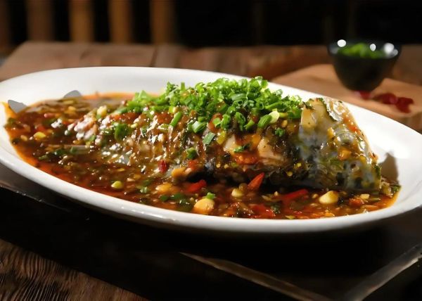 藿香鲫鱼怎么做_藿香鲫鱼的家常做法-第1张图片-山城妙识