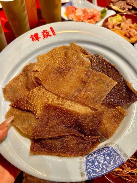 速冻羊肉卷怎么做好吃_速冻羊肉卷涮火锅技巧-第1张图片-山城妙识 速冻羊肉卷怎么做好吃_速冻羊肉卷涮火锅技巧-第1张图片-山城妙识