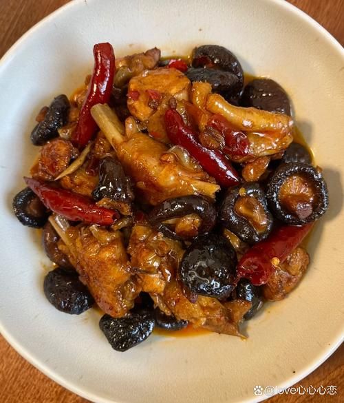 香菇红烧鸡块怎么做_香菇红烧鸡块的家常做法-第1张图片-山城妙识