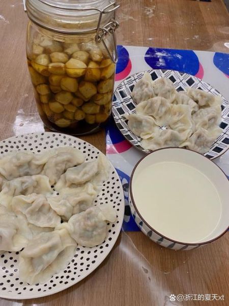 韭菜鸡蛋木耳素三鲜怎么做_素三鲜饺子馅比例是多少-第3张图片-山城妙识