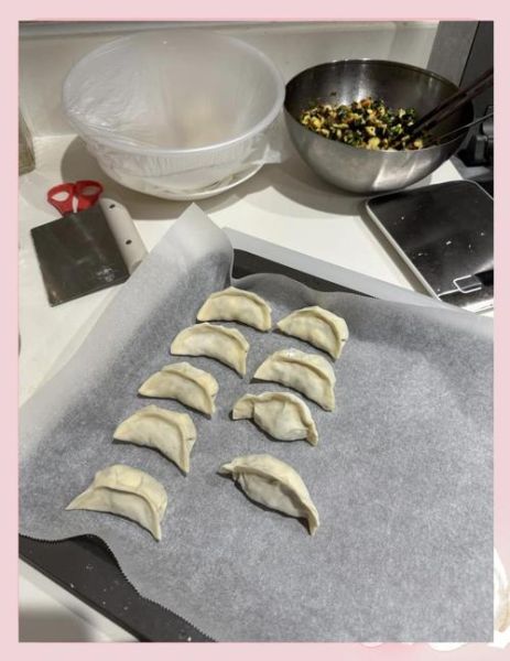 韭菜鸡蛋木耳素三鲜怎么做_素三鲜饺子馅比例是多少-第1张图片-山城妙识