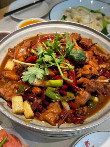 大盘鸡的家常做法_大盘鸡怎么做最好吃-第1张图片-山城妙识