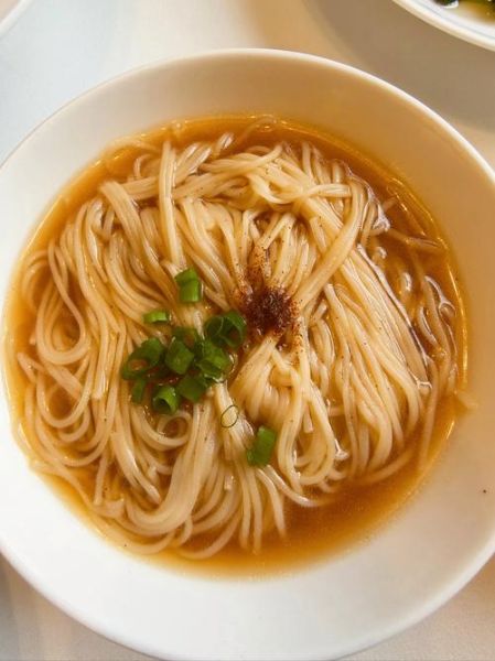 清水煮挂面怎么做才好吃_挂面煮多久不糊-第1张图片-山城妙识 清水煮挂面怎么做才好吃_挂面煮多久不糊-第1张图片-山城妙识