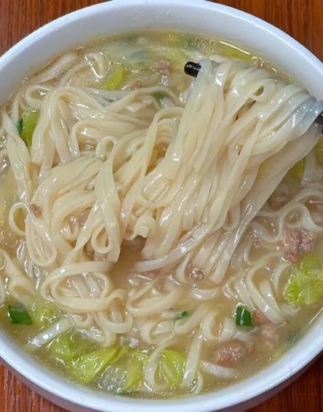 清水煮挂面怎么做才好吃_挂面煮多久不糊-第2张图片-山城妙识 清水煮挂面怎么做才好吃_挂面煮多久不糊-第2张图片-山城妙识