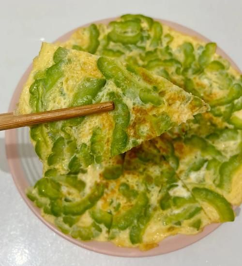 苦瓜摊鸡蛋怎么做不苦_苦瓜摊鸡蛋的营养价值-第1张图片-山城妙识