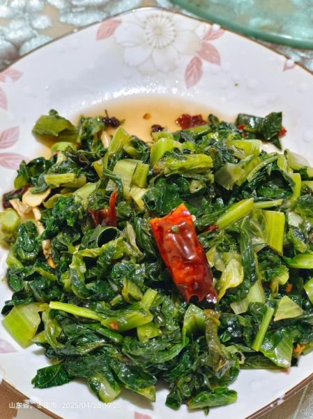 莴苣叶怎么炒好吃_莴苣叶凉拌做法-第2张图片-山城妙识