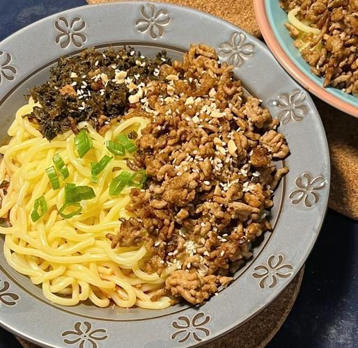 猪肉臊子面怎么做_正宗臊子做法-第2张图片-山城妙识