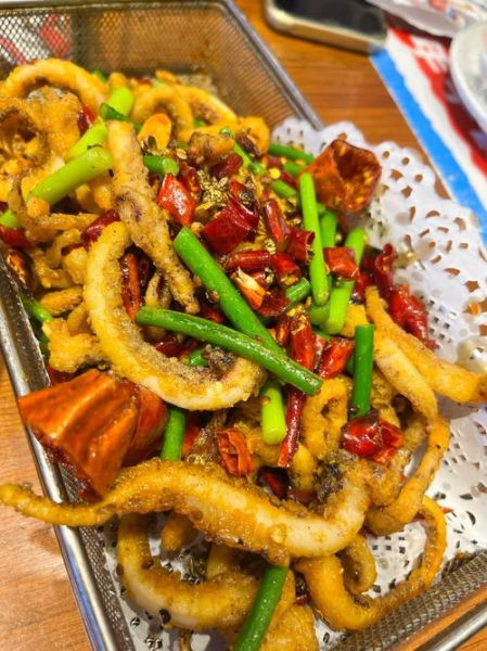 干煸鱿鱼怎么做好吃_干煸鱿鱼的做法大全-第3张图片-山城妙识