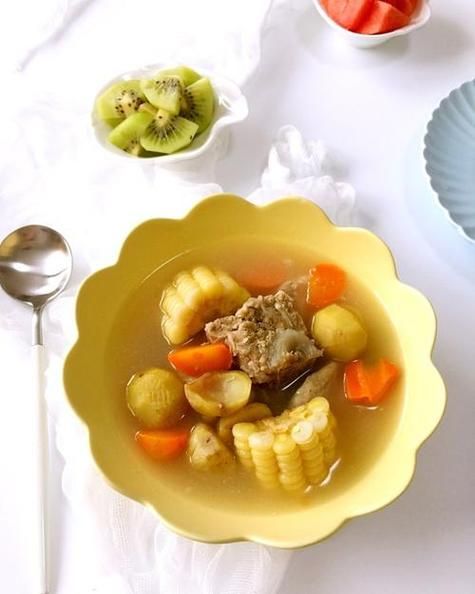 板栗玉米排骨汤怎么做_排骨汤怎么炖好喝不腥-第1张图片-山城妙识