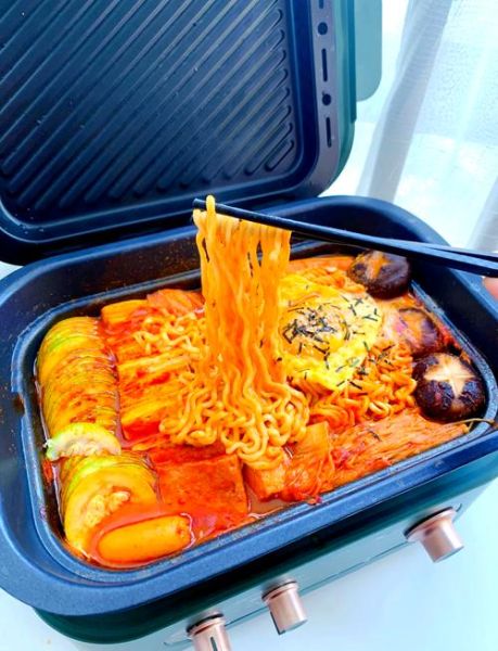 部队火锅怎么做_部队火锅正宗做法-第1张图片-山城妙识