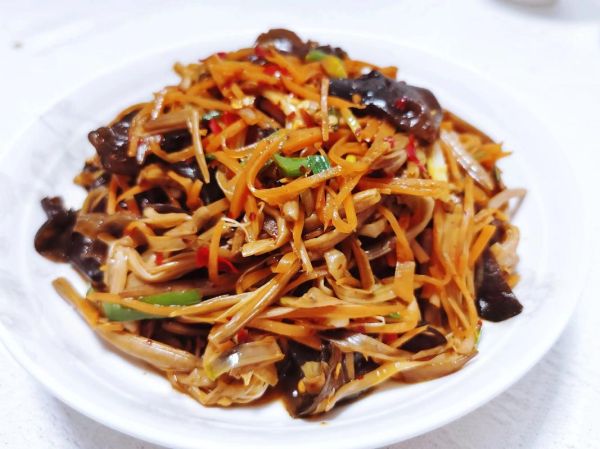 凉拌黄花菜怎么做_家常炒菜版做法-第2张图片-山城妙识 凉拌黄花菜怎么做_家常炒菜版做法-第2张图片-山城妙识