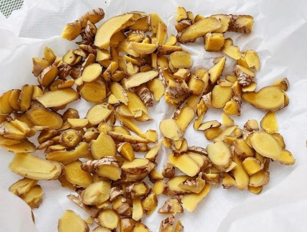 姜粉的功效与作用_姜粉怎么吃效果最好-第3张图片-山城妙识