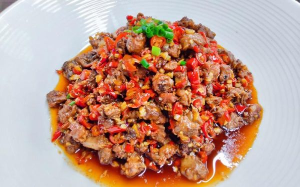 炒鸽子的做法_家常炒鸽子怎么做好吃-第3张图片-山城妙识