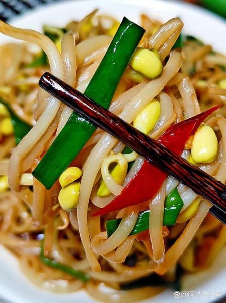 炒黄豆芽怎么炒好吃_炒黄豆芽要不要焯水-第1张图片-山城妙识
