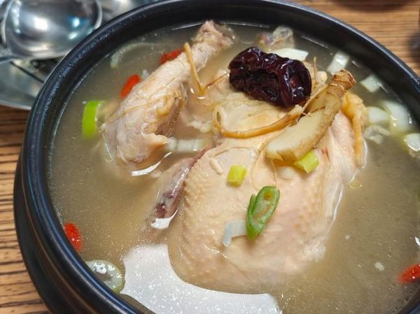 鸡汤的功效_鸡汤真的能提高免疫力吗-第1张图片-山城妙识 鸡汤的功效_鸡汤真的能提高免疫力吗-第1张图片-山城妙识