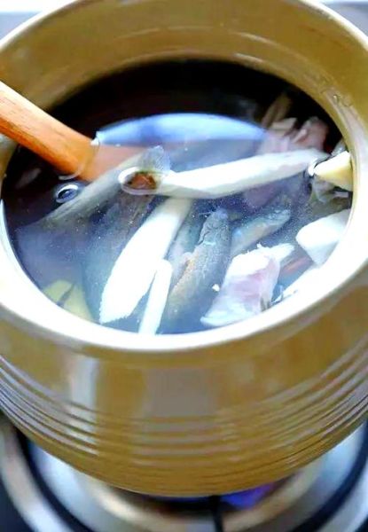 泥鳅淮山汤的做法_泥鳅淮山汤的功效与禁忌-第3张图片-山城妙识 泥鳅淮山汤的做法_泥鳅淮山汤的功效与禁忌-第3张图片-山城妙识