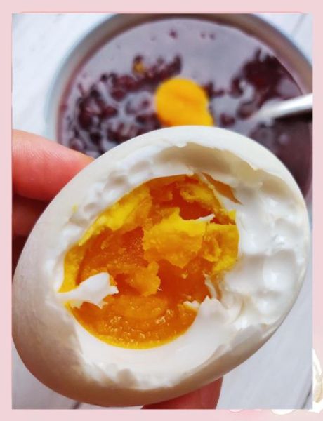 咸鸭蛋怎么做_咸鸭蛋腌制多久能吃-第3张图片-山城妙识