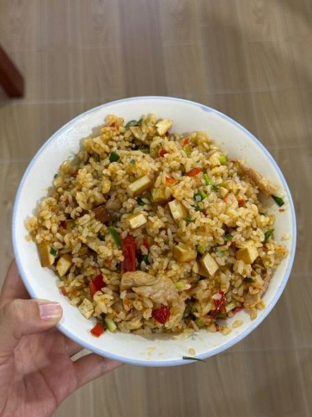 肉干饭怎么做_肉干饭热量高吗-第1张图片-山城妙识 肉干饭怎么做_肉干饭热量高吗-第1张图片-山城妙识