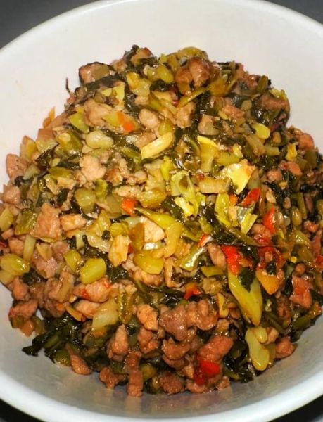 腌菜炒肉丝怎么做_腌菜炒肉丝用哪种腌菜-第1张图片-山城妙识