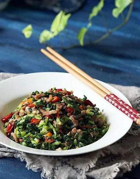 雪菜炒肉丝怎么炒才嫩_雪菜炒肉丝用雪里蕻还是雪菜-第1张图片-山城妙识 雪菜炒肉丝怎么炒才嫩_雪菜炒肉丝用雪里蕻还是雪菜-第1张图片-山城妙识