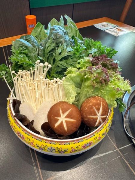 清汤火锅配菜有哪些_哪些食材最搭-第1张图片-山城妙识 清汤火锅配菜有哪些_哪些食材最搭-第1张图片-山城妙识