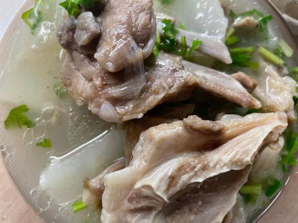 白萝卜炖羊肉片怎么做_白萝卜炖羊肉片去膻技巧-第2张图片-山城妙识