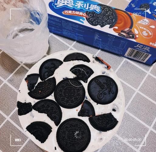 奥利奥慕斯蛋糕怎么做_需要烤吗-第2张图片-山城妙识