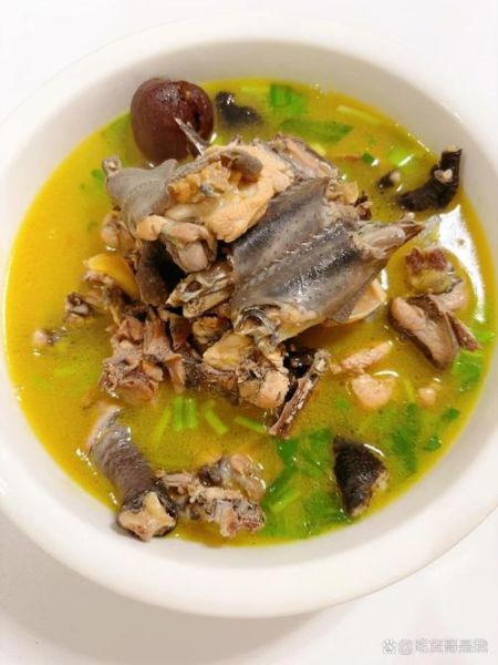 清炖鸡怎么炖好吃_清炖鸡的做法大全家常-第3张图片-山城妙识