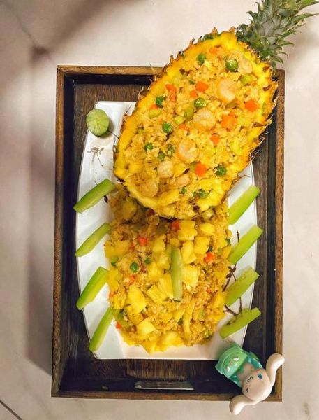菠萝虾仁炒饭怎么做_菠萝虾仁炒饭热量高吗-第3张图片-山城妙识 菠萝虾仁炒饭怎么做_菠萝虾仁炒饭热量高吗-第3张图片-山城妙识