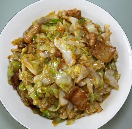猪肉炒包菜怎么做_猪肉炒包菜先炒肉还是先炒包菜-第1张图片-山城妙识 猪肉炒包菜怎么做_猪肉炒包菜先炒肉还是先炒包菜-第1张图片-山城妙识