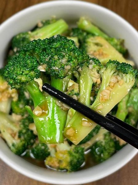 蒜蓉西兰花凉拌怎么做_正宗做法窍门-第1张图片-山城妙识 蒜蓉西兰花凉拌怎么做_正宗做法窍门-第1张图片-山城妙识