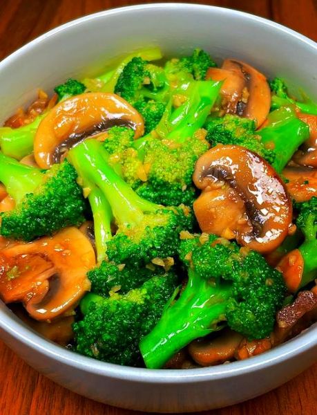 蚝油西兰花怎么做_蚝油西兰花焯水几分钟-第3张图片-山城妙识