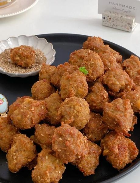 炸肉丸怎么做外酥里嫩_炸肉丸的家常做法大全-第2张图片-山城妙识