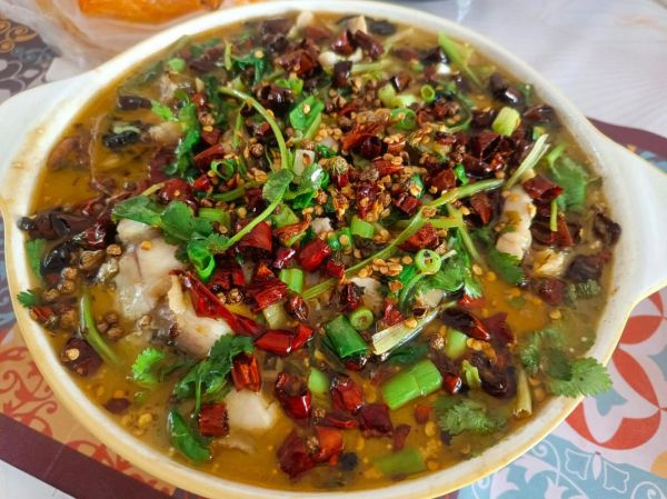 酸菜黑鱼怎么做好吃_酸菜黑鱼做法大全-第1张图片-山城妙识