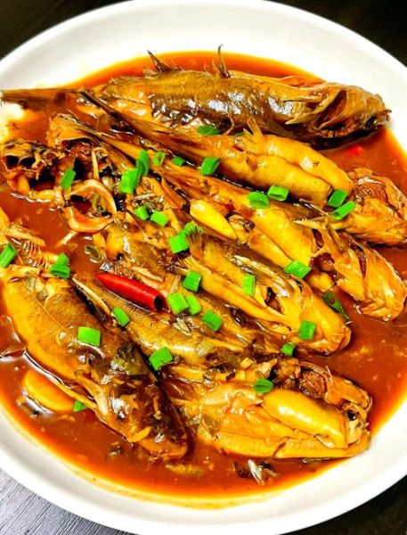 炖嘎鱼的家常做法_嘎鱼怎么炖不腥-第3张图片-山城妙识 炖嘎鱼的家常做法_嘎鱼怎么炖不腥-第3张图片-山城妙识