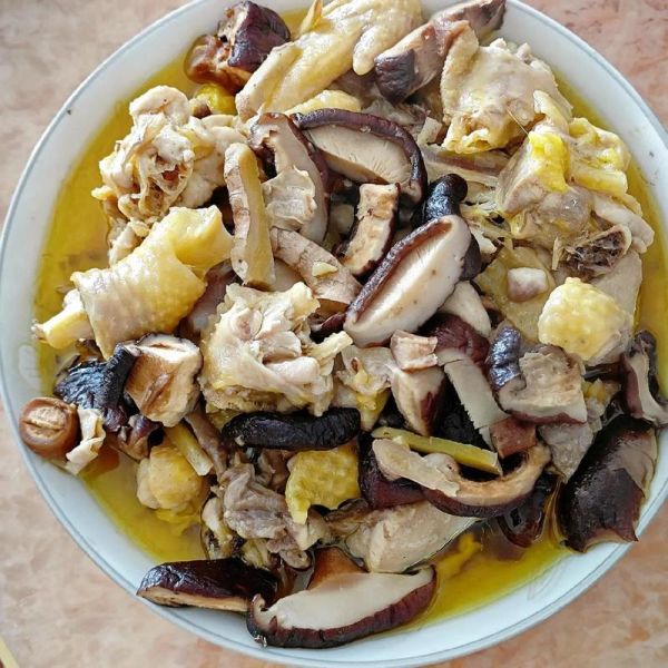 冬菇蒸鸡饭怎么做_冬菇蒸鸡饭用什么鸡最好-第2张图片-山城妙识 冬菇蒸鸡饭怎么做_冬菇蒸鸡饭用什么鸡最好-第2张图片-山城妙识