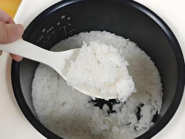 高压锅煮饭一般几分钟_高压锅煮饭时间怎么掌握-第2张图片-山城妙识