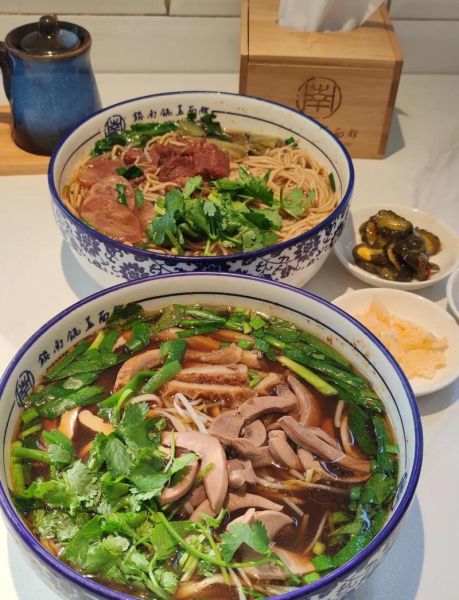 锅盖面为什么叫锅盖面_锅盖面的由来-第1张图片-山城妙识